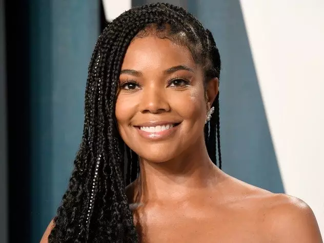 Gabrielle Union spricht darüber, was es bedeutet, makellos zu sein, und über ihren Weg zu gesundem Haar