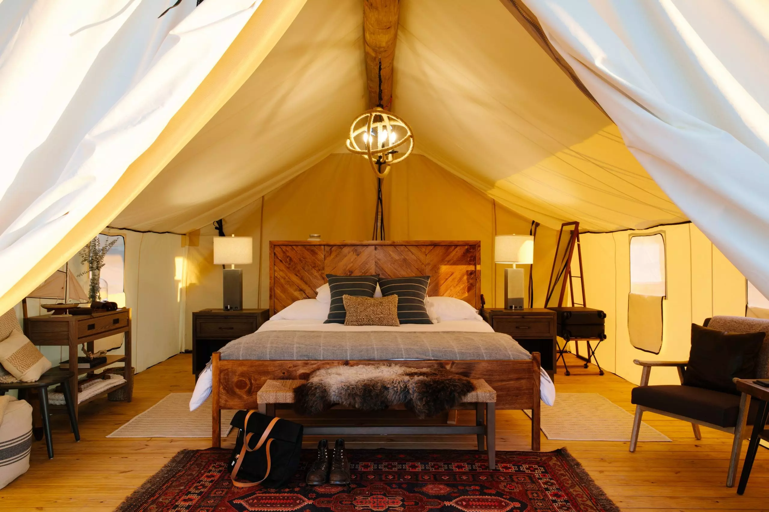 Gone Glamping! 5 Marangyang Camping Destination na Dapat Mong Maranasan 29854_5