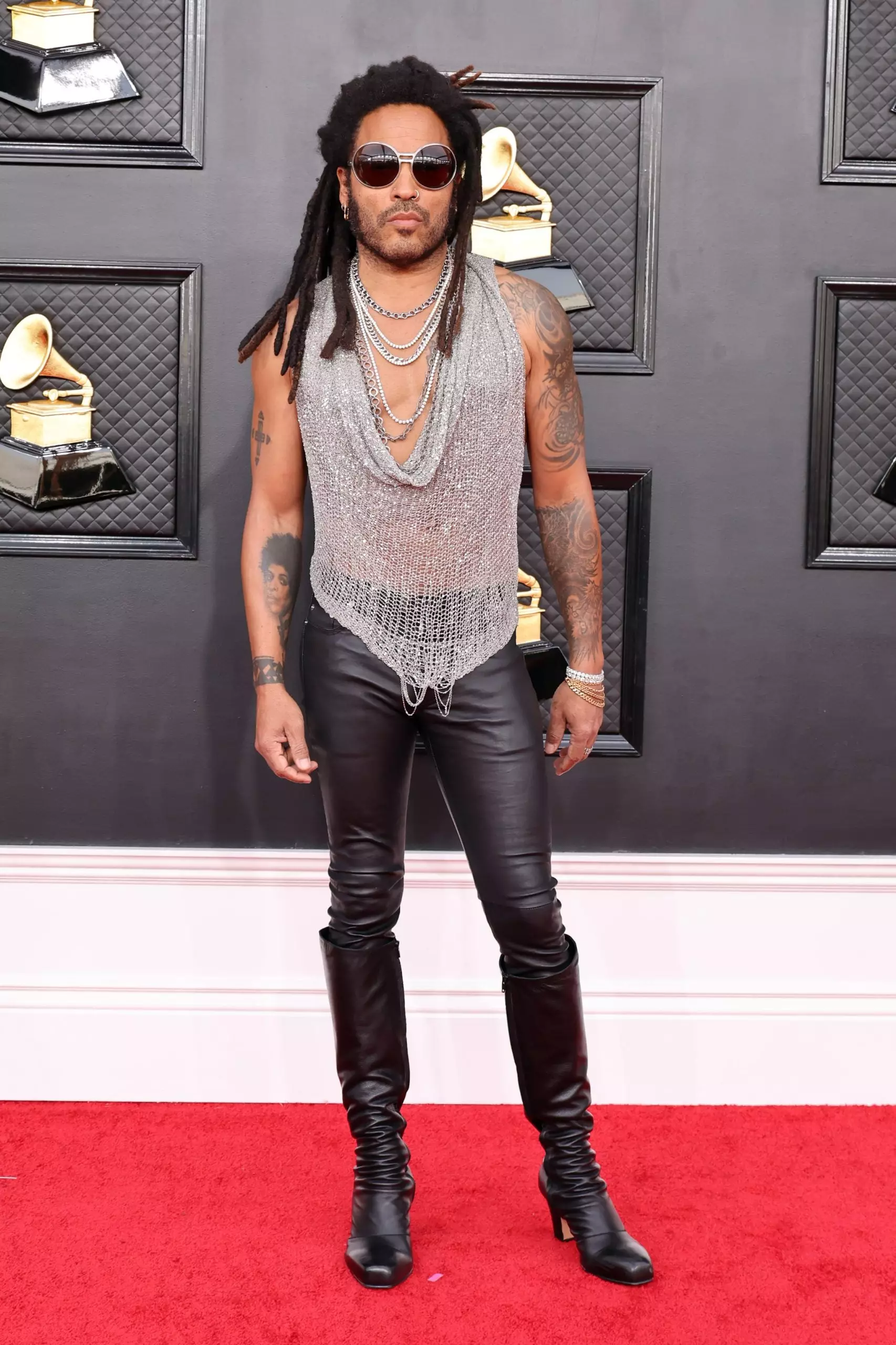 Mafi Kyawun Celeb Yayi Kallo Daga 2022 Grammys Red Carpet 3067_21