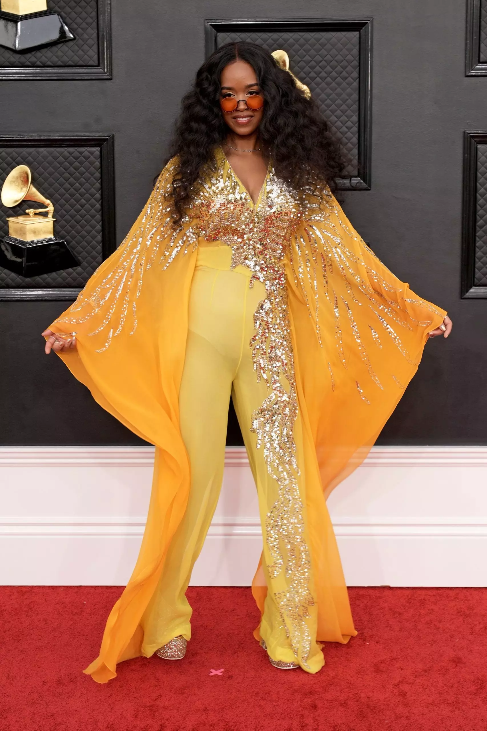 De hotteste celeb-looks fra 2022 Grammys Red Carpet 3067_5