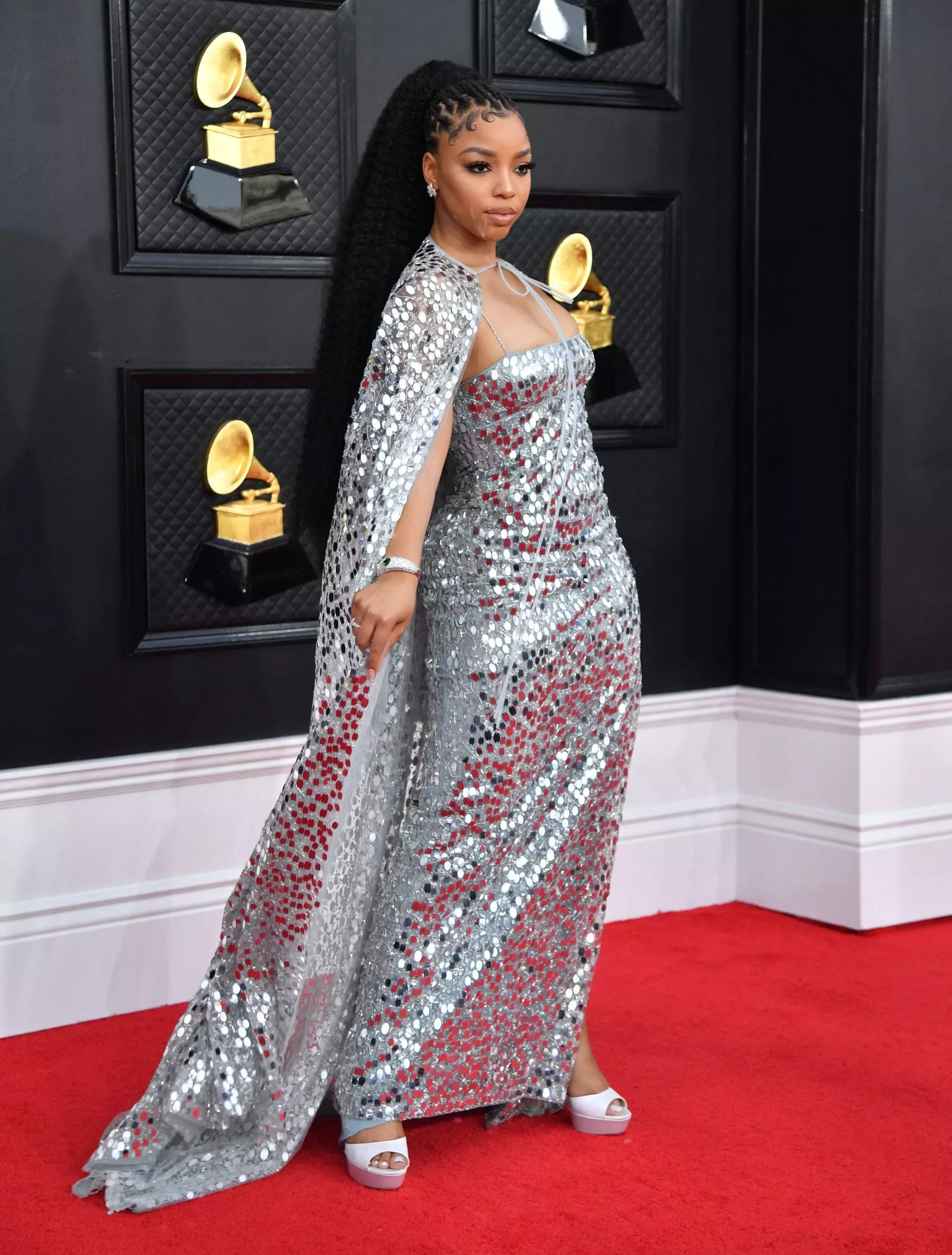 Mafi Kyawun Celeb Yayi Kallo Daga 2022 Grammys Red Carpet 3067_7