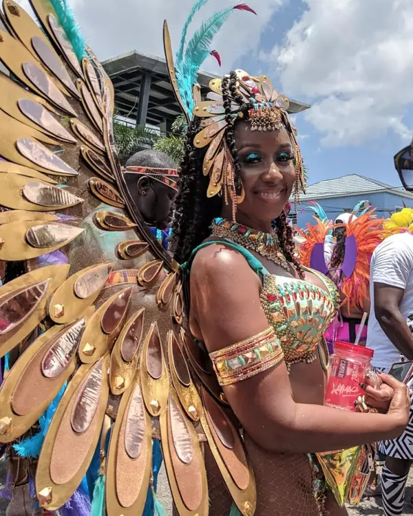 准备去迪路！ 36 张照片证明牙买加狂欢节是纯粹的氛围 32348_13