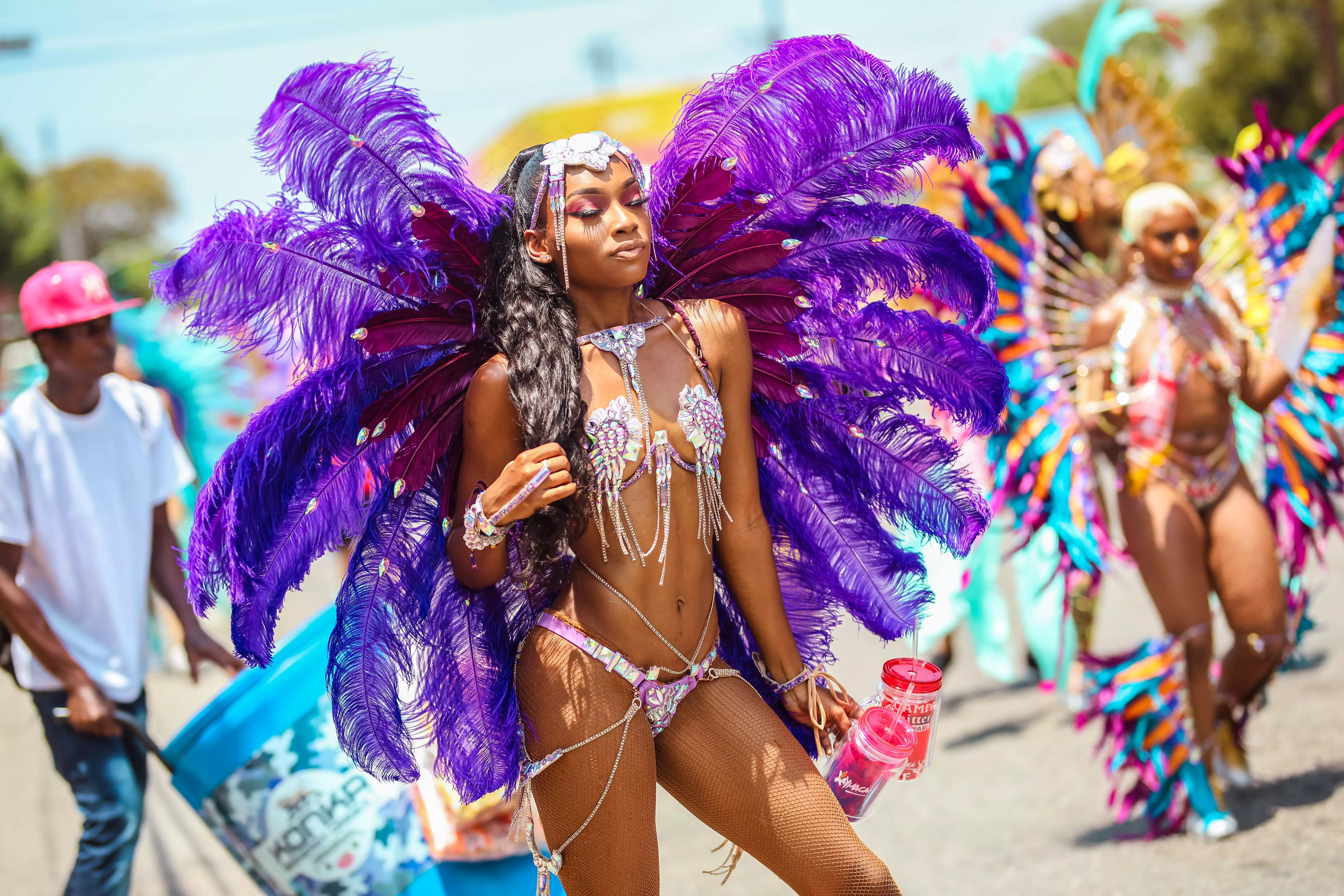 Listo para Di Road! 36 fotos que demostran que o carnaval de Xamaica era pura vibración 32348_14