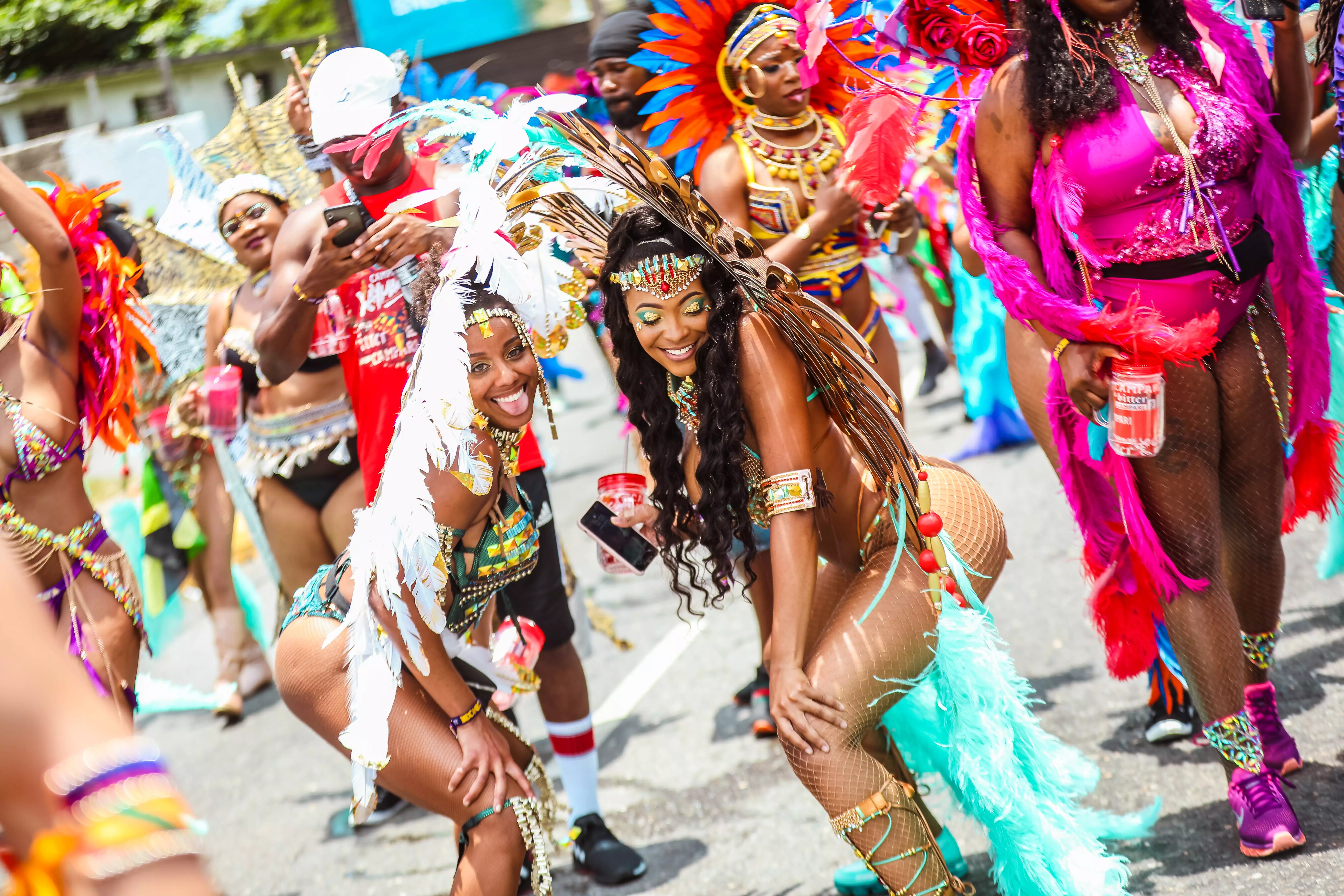 Prett Fir Di Road! 36 Fotoen déi beweisen datt Jamaika Karneval Pure Vibes war 32348_35