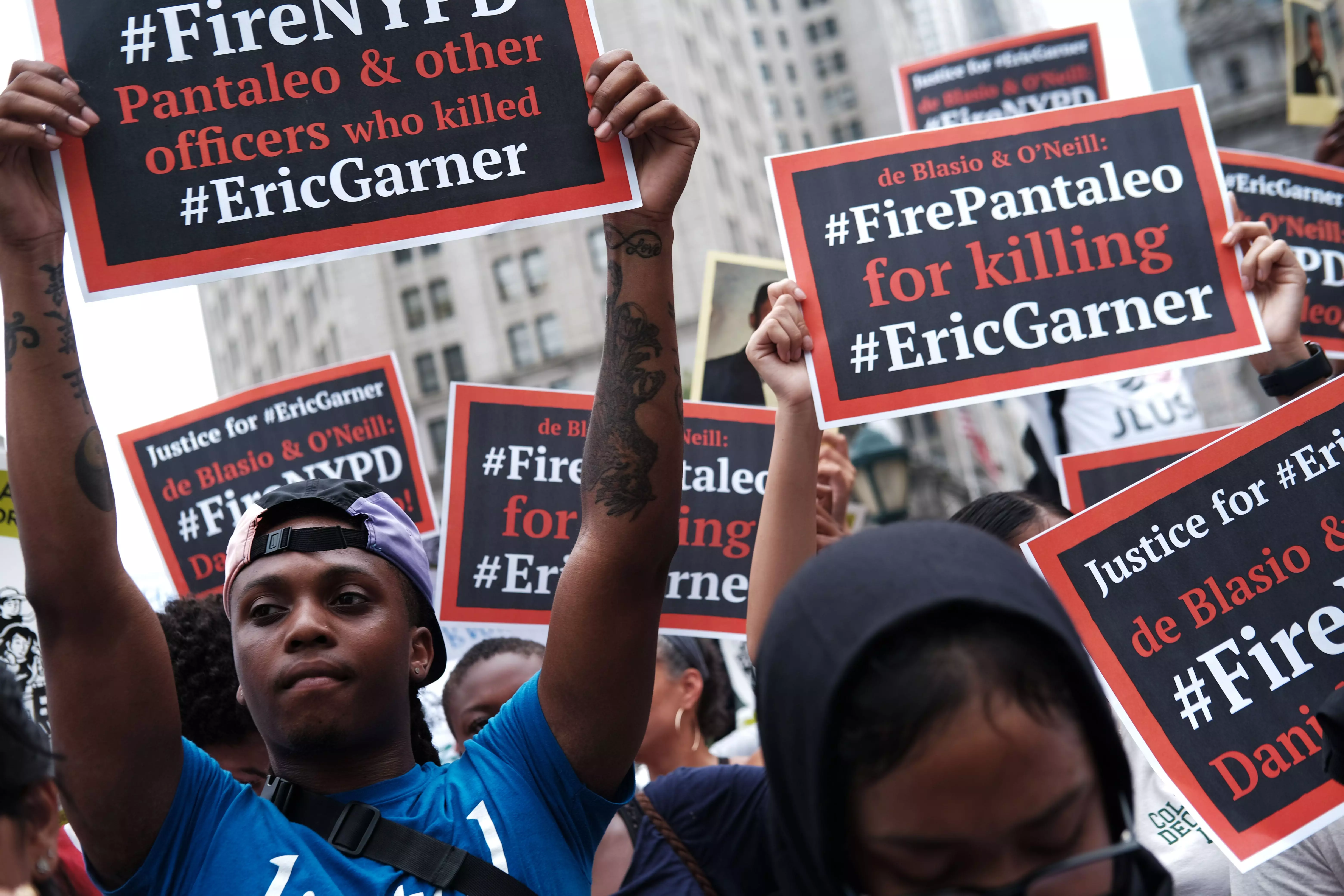 Mam Eric Garner yn Tystio Cyn y Gyngres Am Arferion Plismona Anghyfansoddiadol