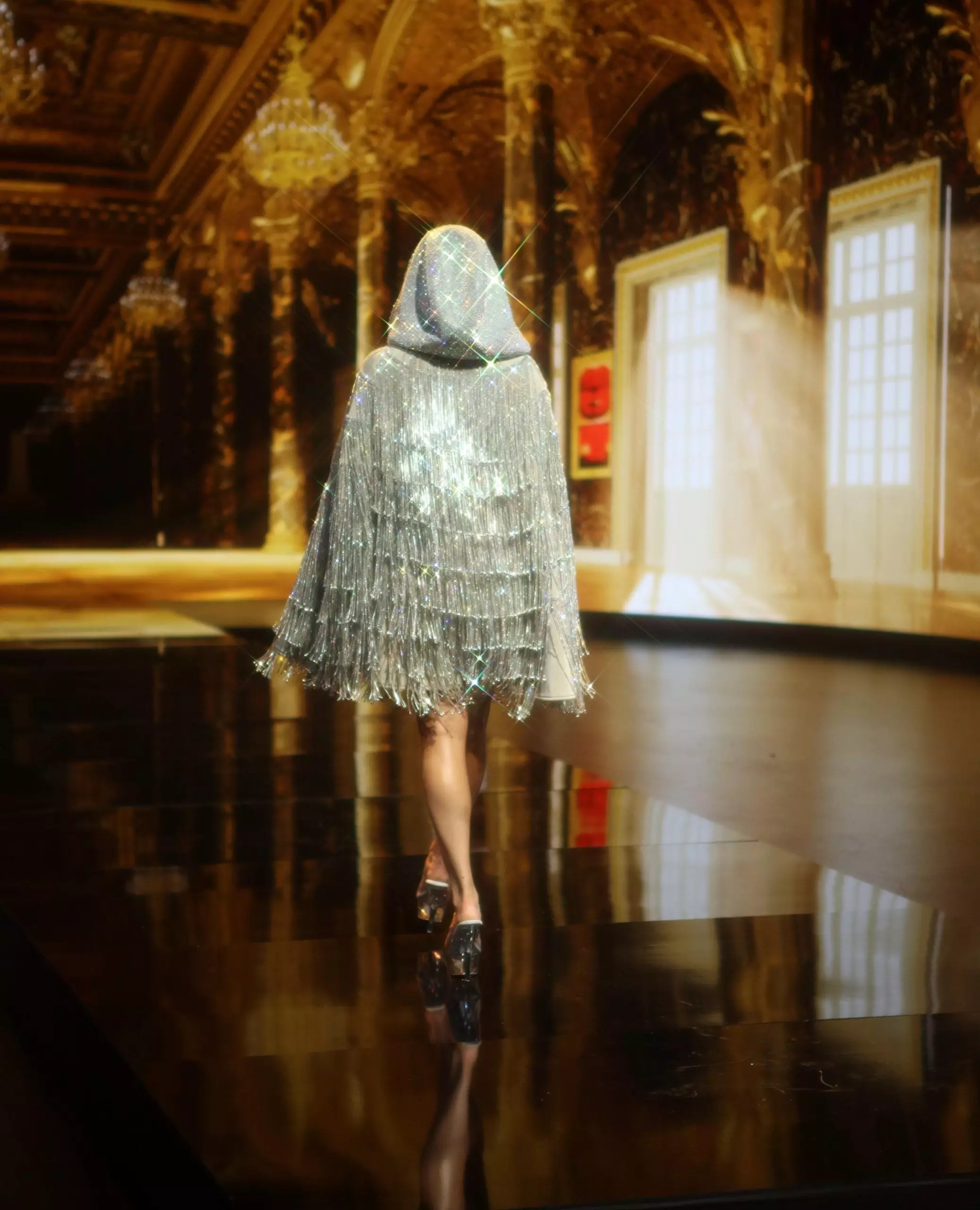 Lace By Tanayas siste samling, i samarbeid med Nichole Lynel, handler om glamour
