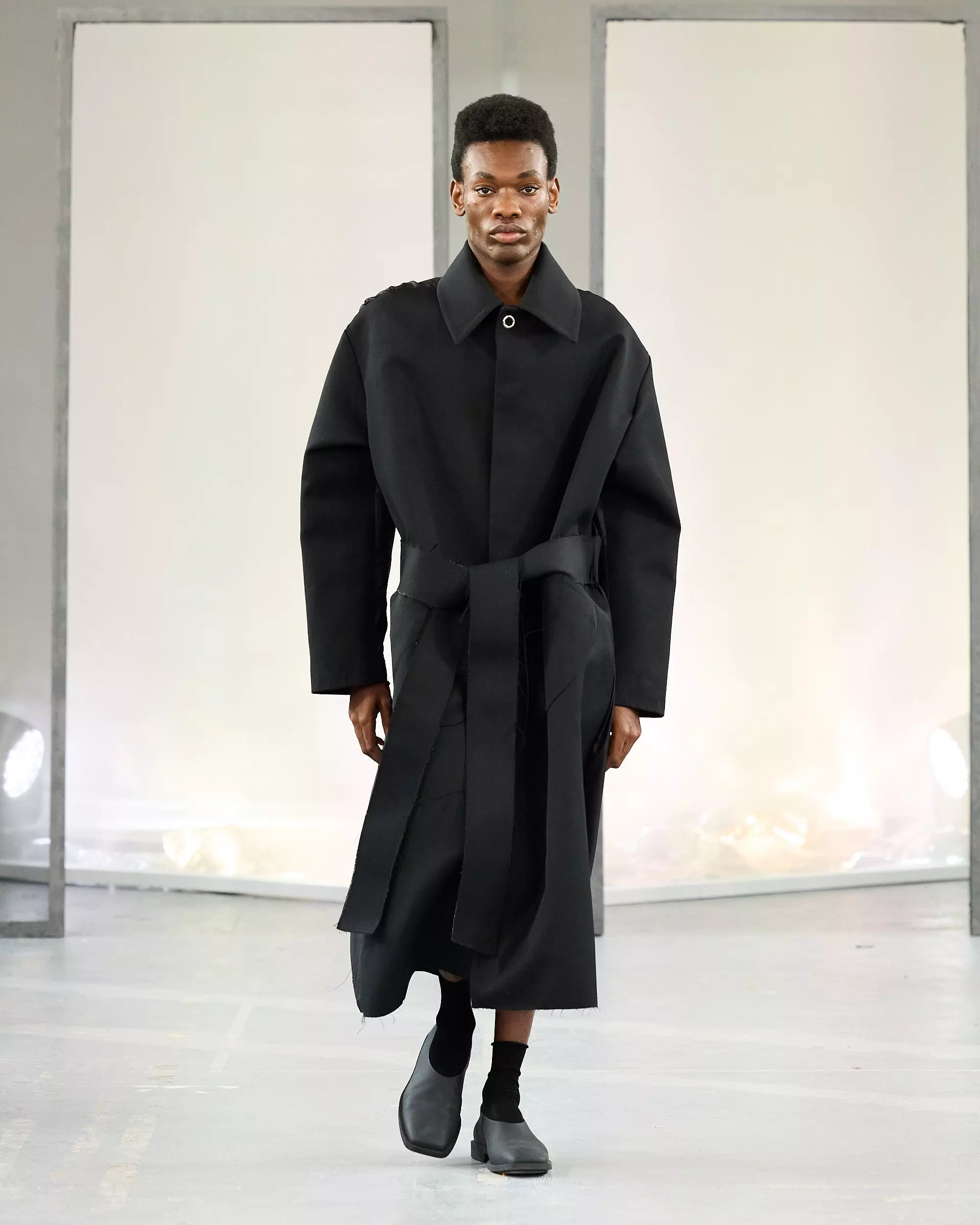 بیانکا ساندرز جدیدترین مجموعه لباس های مردانه خود را در پاریس ارائه کرد 344_29