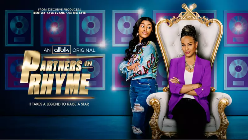 MC Lyte dị mpako ịbụ 'ndị mmekọ na Rhyme' ya na ụmụ nwanyị Rapper na Sitcom ọhụrụ.