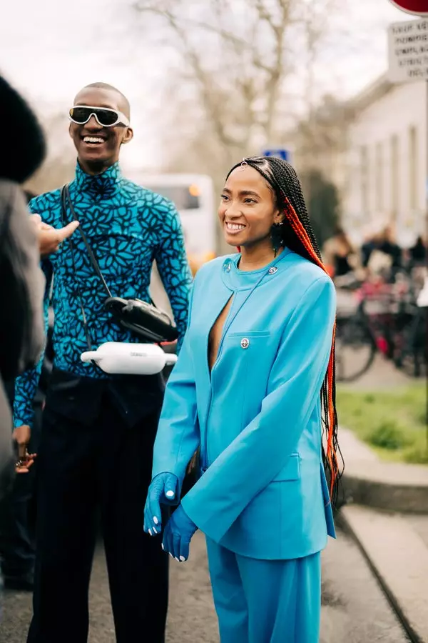 Ta modni par je dokumentiral svoj prvi skupni pariški teden mode 346_2