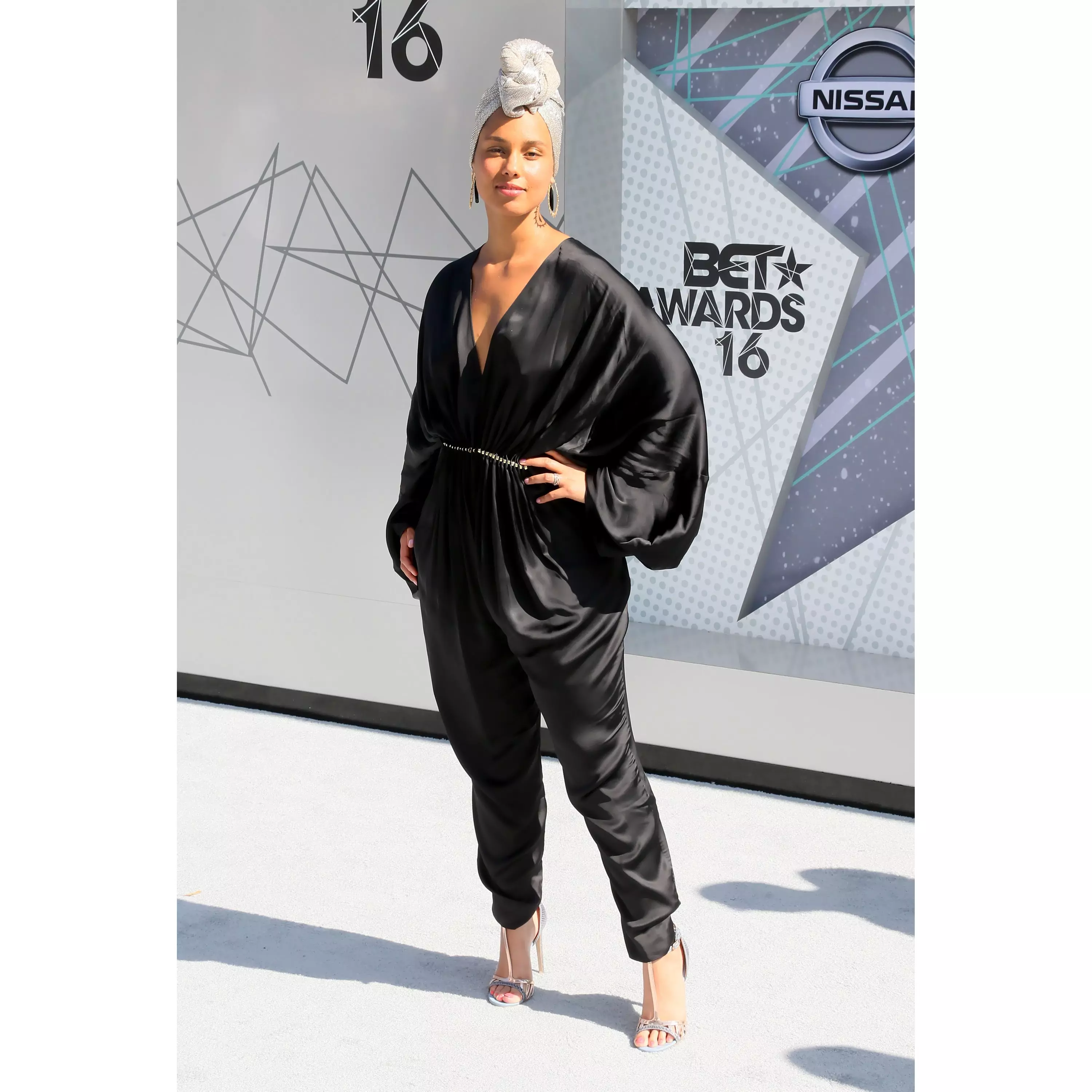 BET Awards Red Carpet 2016: Onani Nyenyezi Zonse Zodabwitsa 37773_25