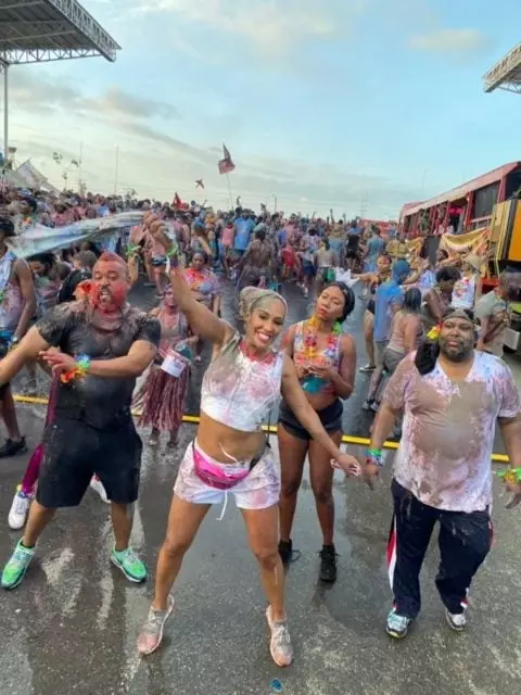 'Ezigbo ndị nwunye' Tanya Sam biri ndụ ya kacha mma na Trinidad Carnival 3829_1