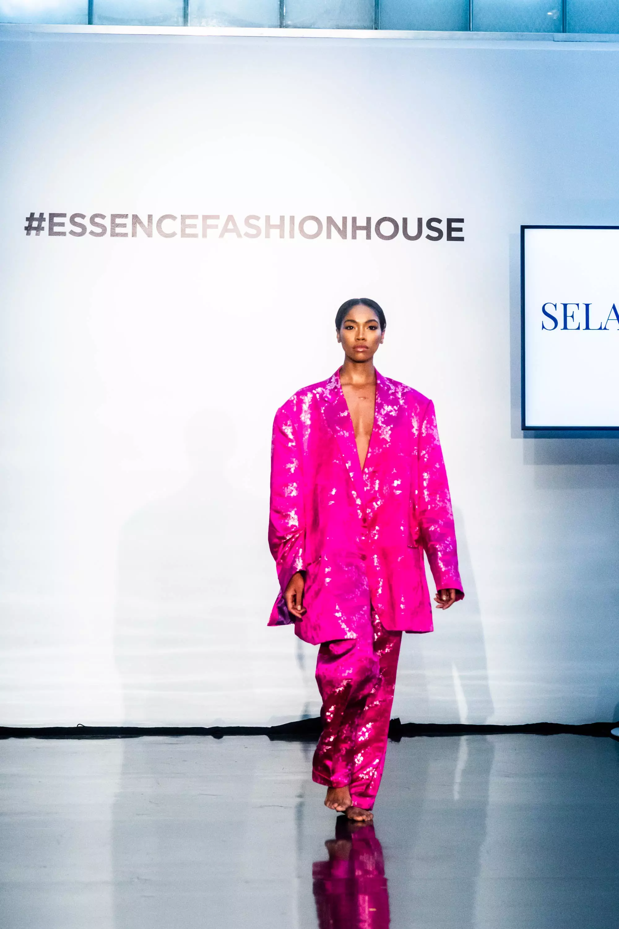 ESSENCE Fashion House NYC: Selam Fessahaye impressionou a multidão com looks de vanguarda 39354_14