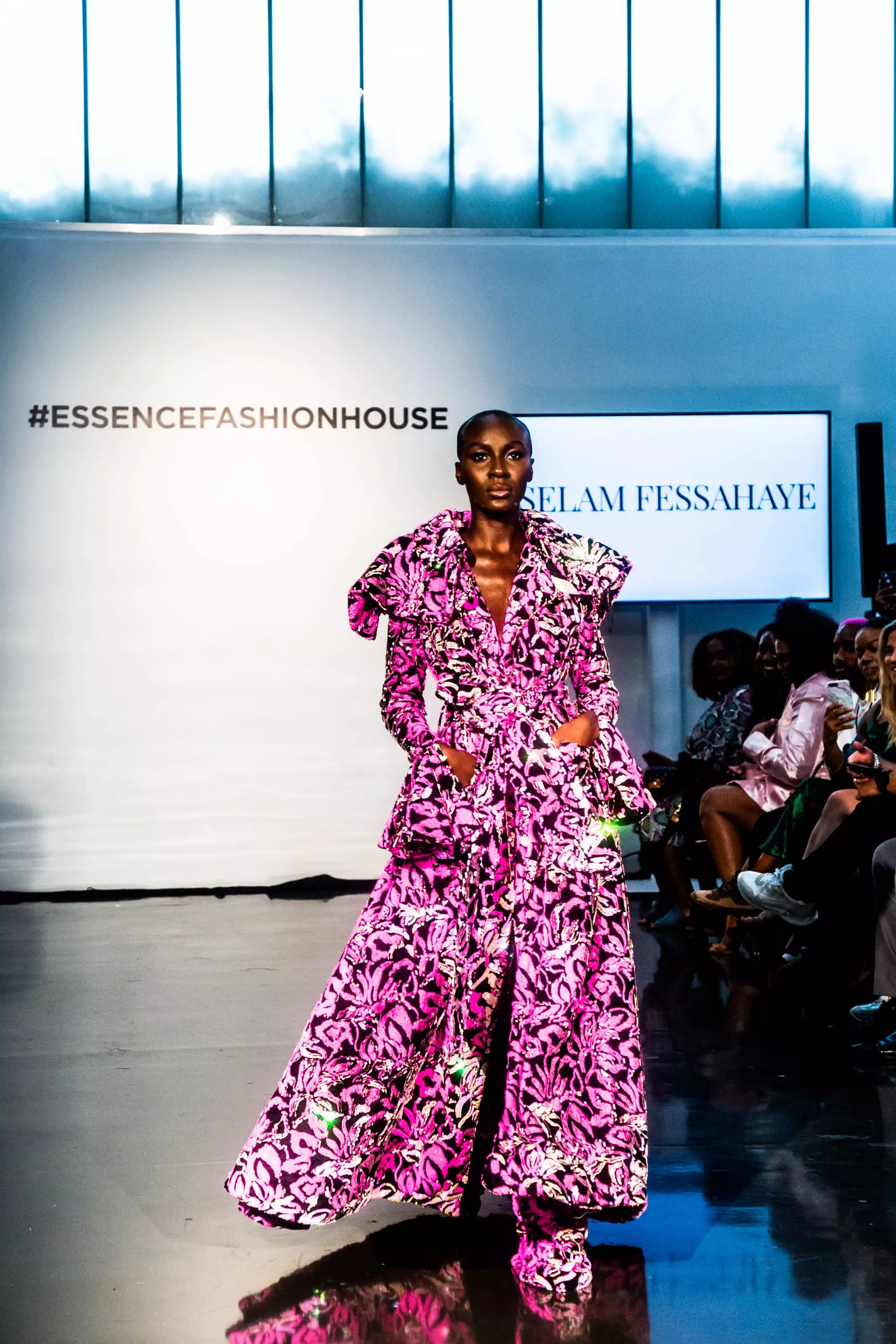 ESSENCE Fashion House NYC: Selam Fessahaye impressionou a multidão com looks de vanguarda 39354_2