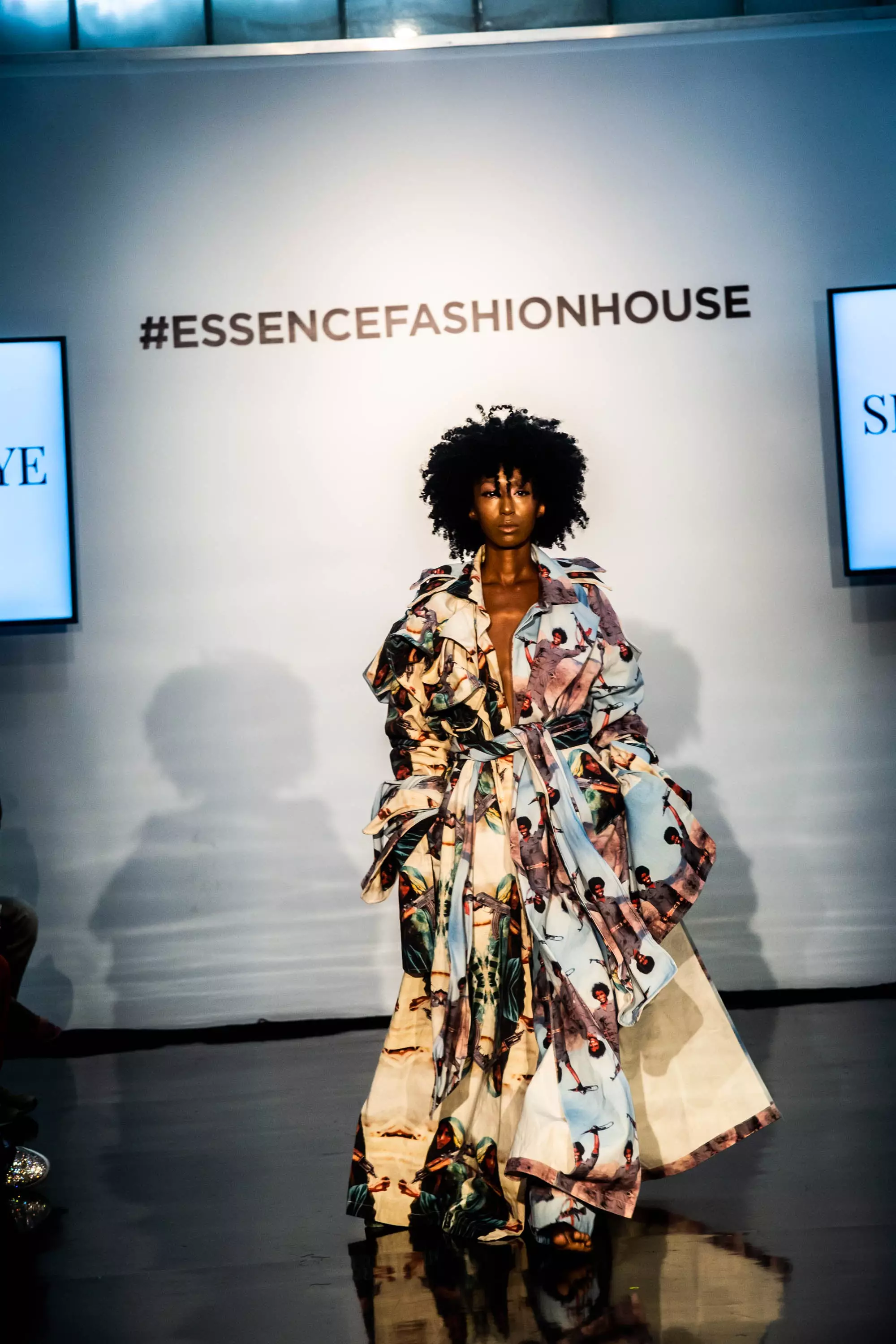 ESSENCE Fashion House NYC: Selam Fessahaye impressionou a multidão com looks de vanguarda 39354_5