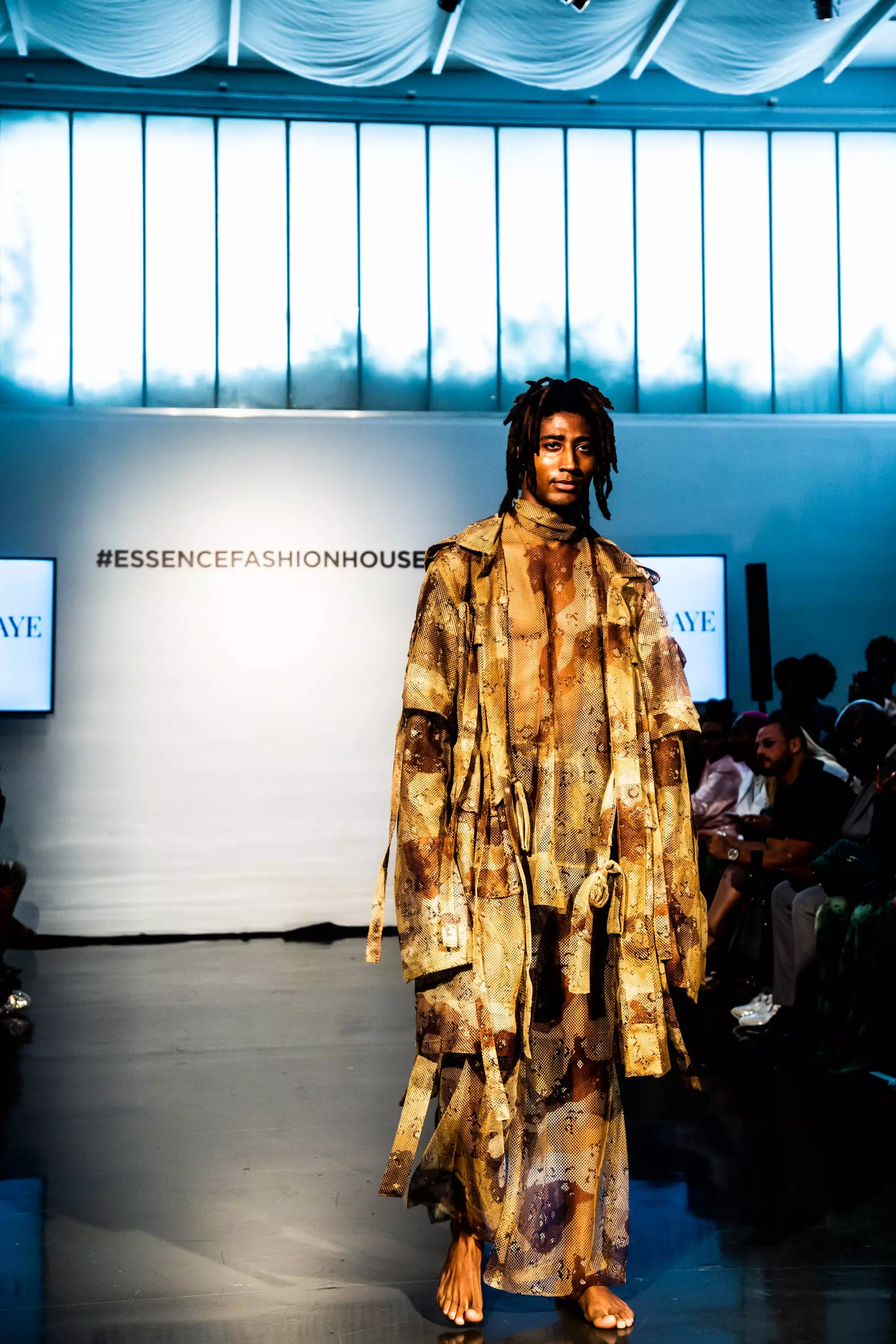 ESSENCE Fashion House NYC: Selam Fessahaye impressionou a multidão com looks de vanguarda 39354_6