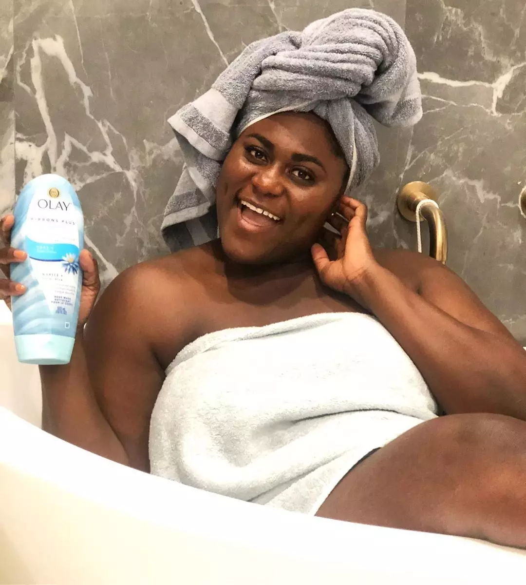 Danielle Brooks 'פאַר-שוואַנגערשאַפט שייַנען קומט פֿון דעם אָלייַ פּראָדוקט