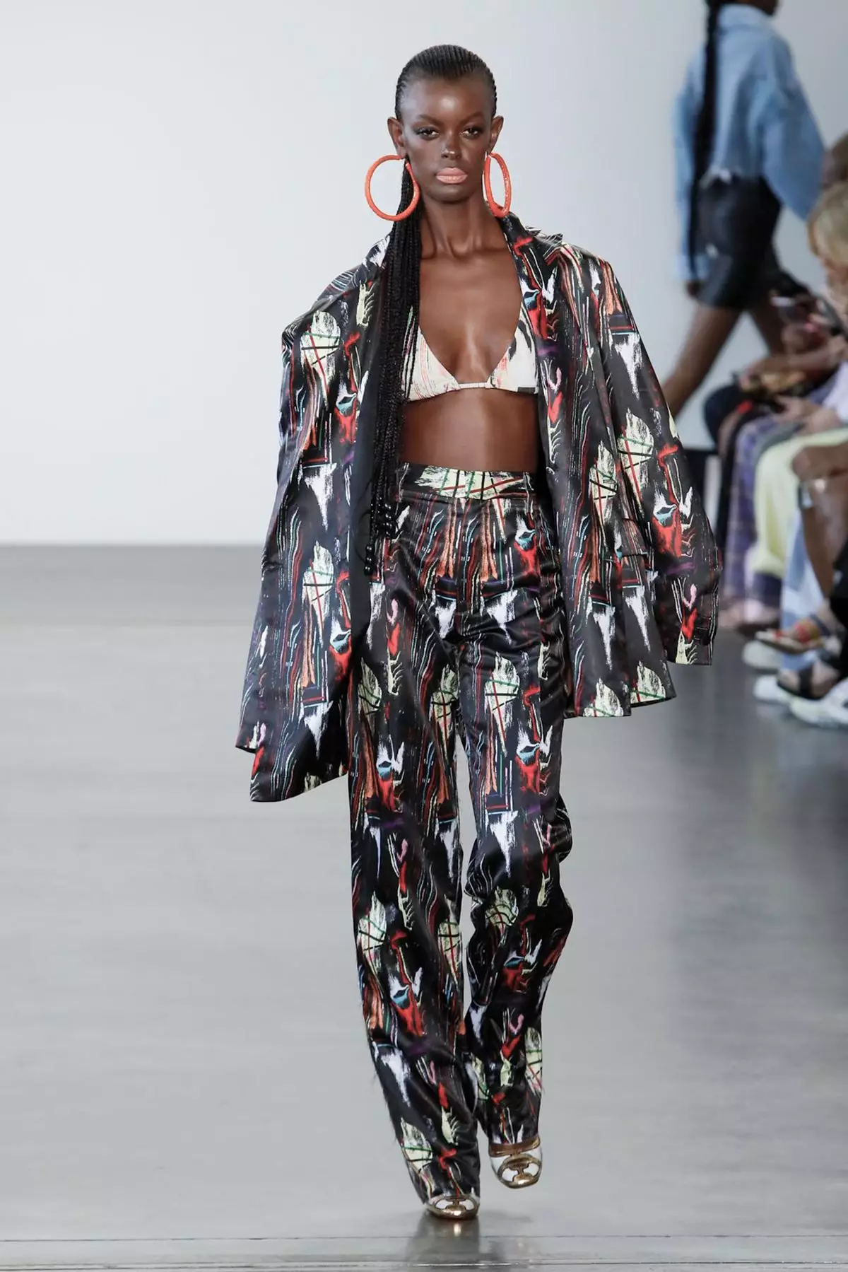 紐約時裝週：Romeo Hunte 2020 春夏系列融合了商務裝和街頭服飾 40220_1