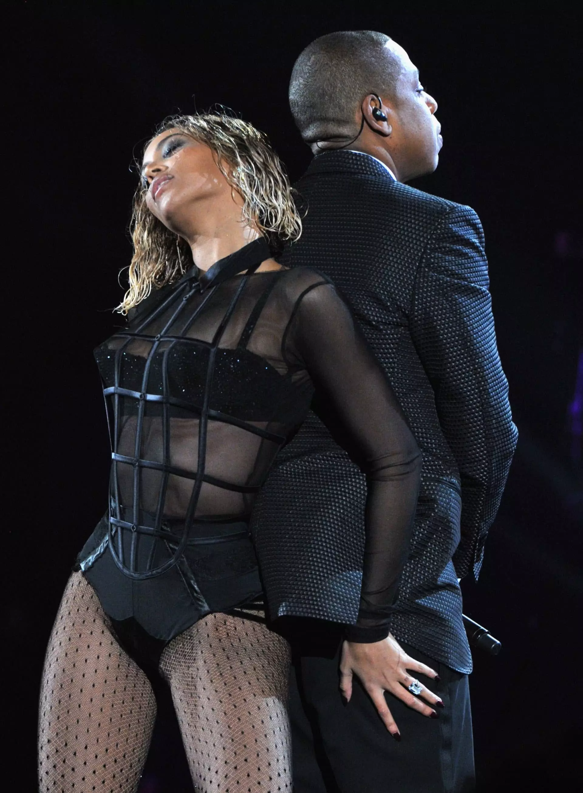 11 Fotoj de Beyoncé kaj Jay Z Aspektantaj Frenezaj Enamiĝinte 40739_3