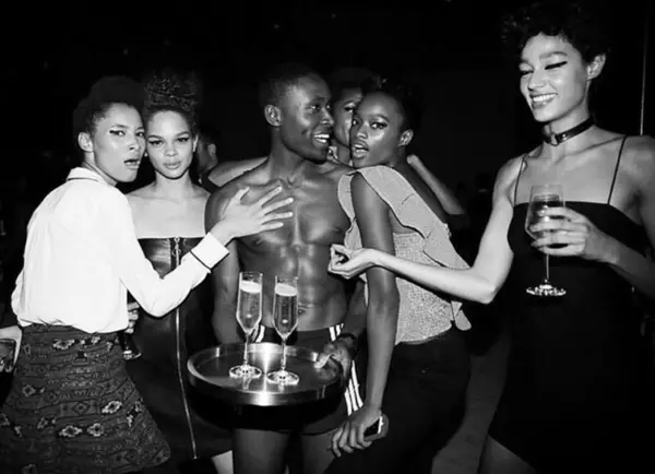 10 епски моменти на црна манекенка без должност на модната недела во Њујорк 40990_8