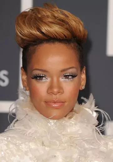 File Hairstyle: Rihanna's Evolving 'Do 42711_19