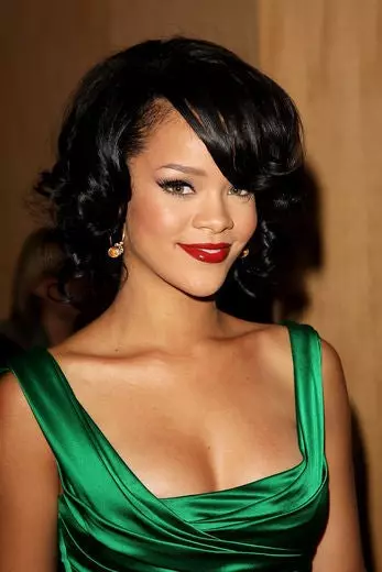 File Hairstyle: Rihanna's Evolving 'Do 42711_27