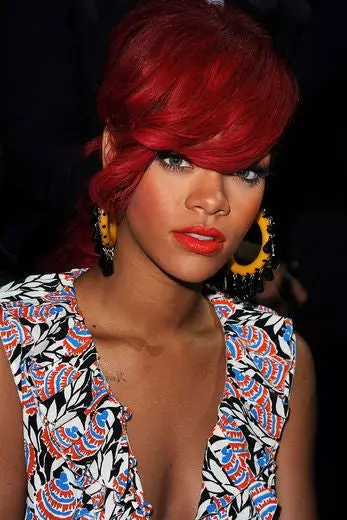 File Hairstyle: Rihanna's Evolving 'Do 42711_31