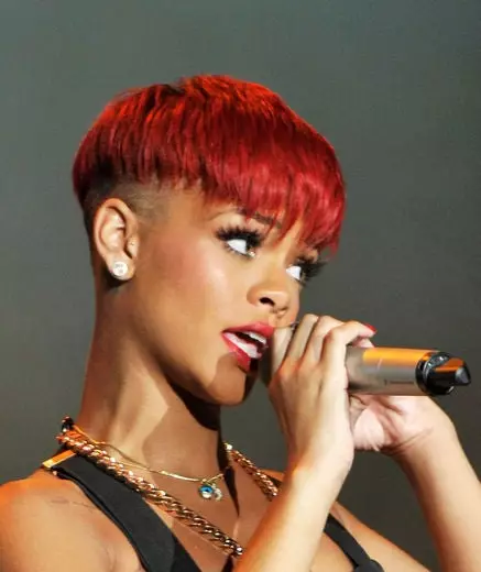 File Hairstyle: Rihanna's Evolving 'Do 42711_32
