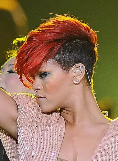 File Hairstyle: Rihanna's Evolving 'Do 42711_33