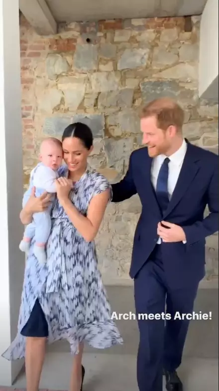 Meghan Markle și Prințul Harry își duc fiul Archie în prima sa vizită regală în Africa de Sud