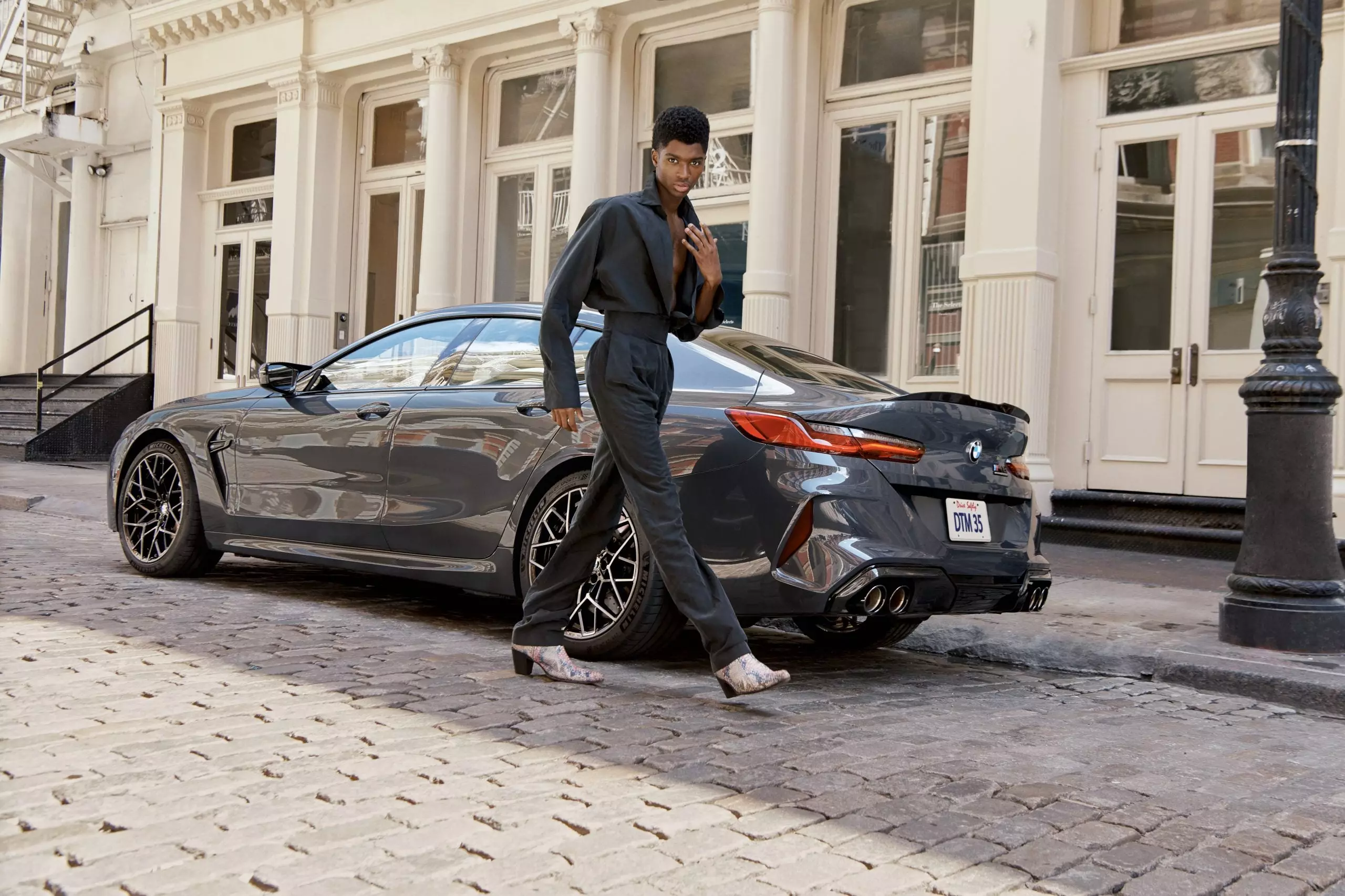 كيف دخلت BMW في شراكة مع Model Alton في NYFW 46708_2