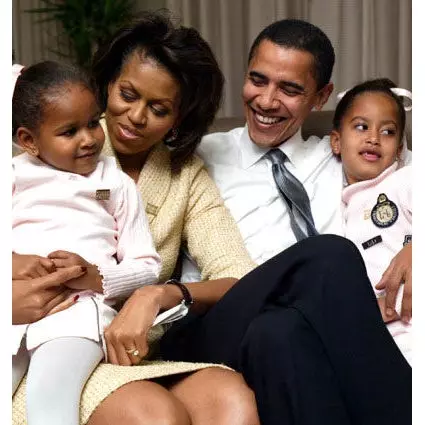 Cinta Hitam: Cinta Barack dan Michelle Obama Sepanjang Tahun 48225_11