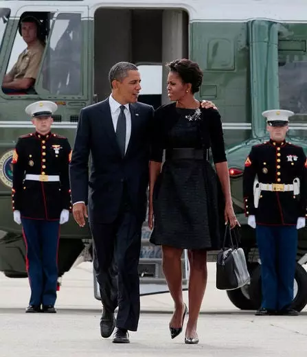 Ƙaunar Baƙar fata: Ƙaunar Barack da Michelle Obama a cikin Shekaru 48225_18