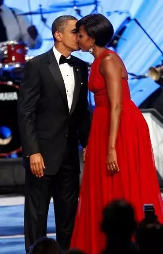Црна љубов: Љубовта на Барак и Мишел Обама низ годините 48225_22