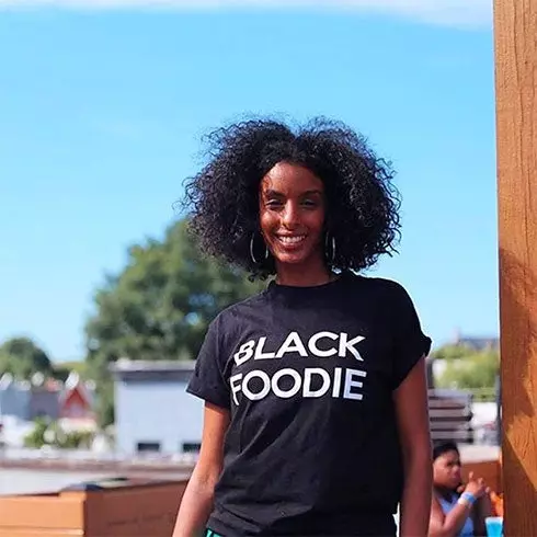 24 Black Foodies fir op Instagram ze verfollegen 48884_18