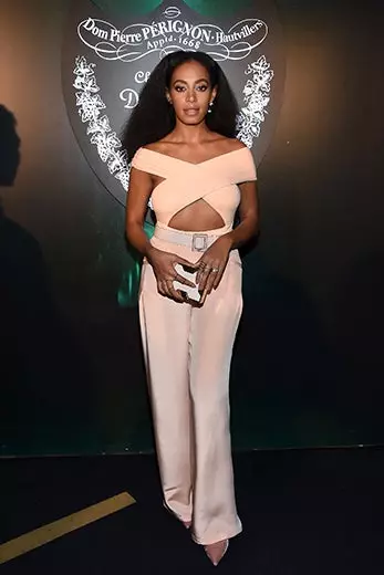 Solange Wearing Black Designers- Essence 49191_4