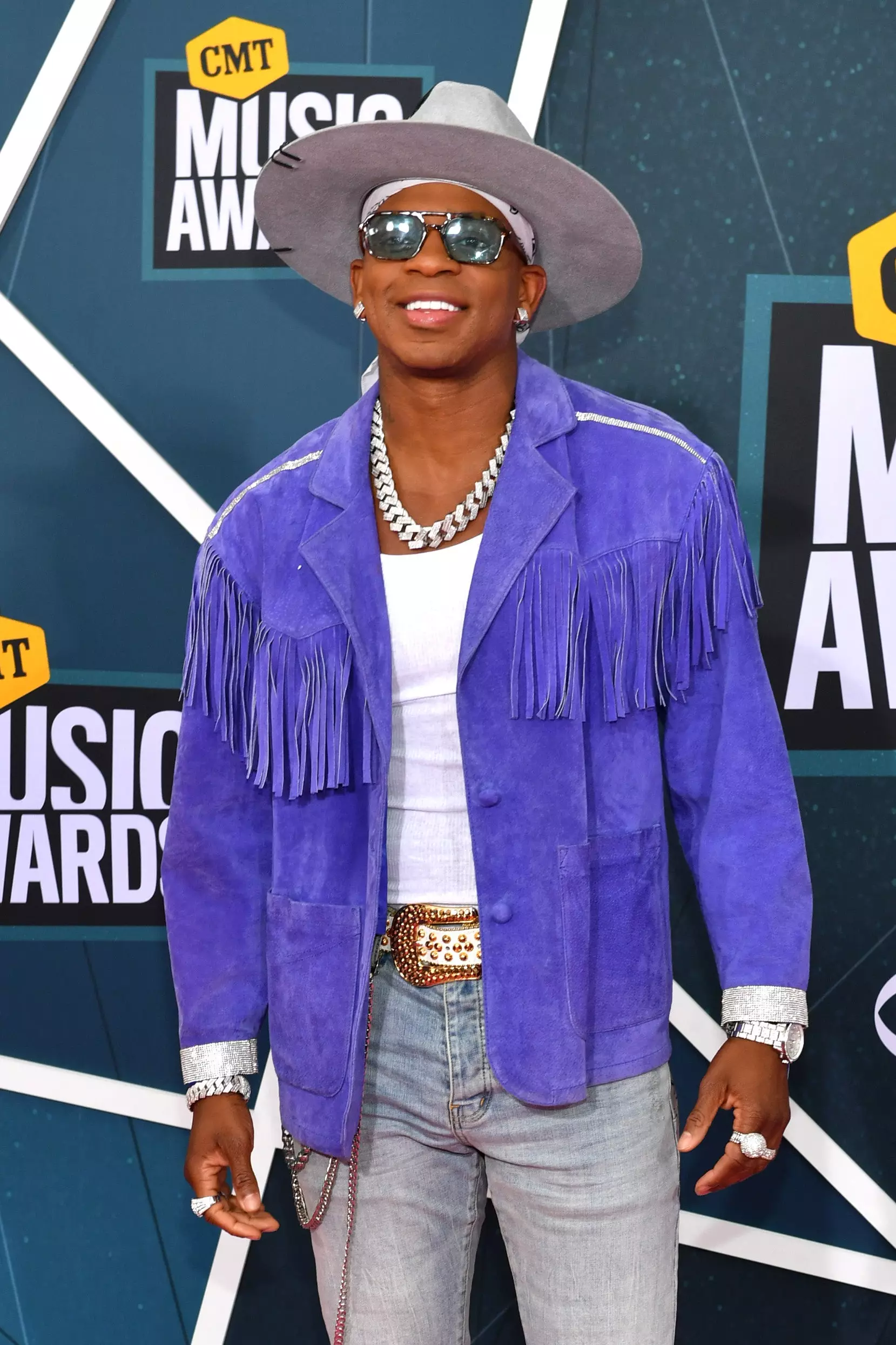 Lintang Dazzle Down South On The CMT Awards Red Carpet 5031_10