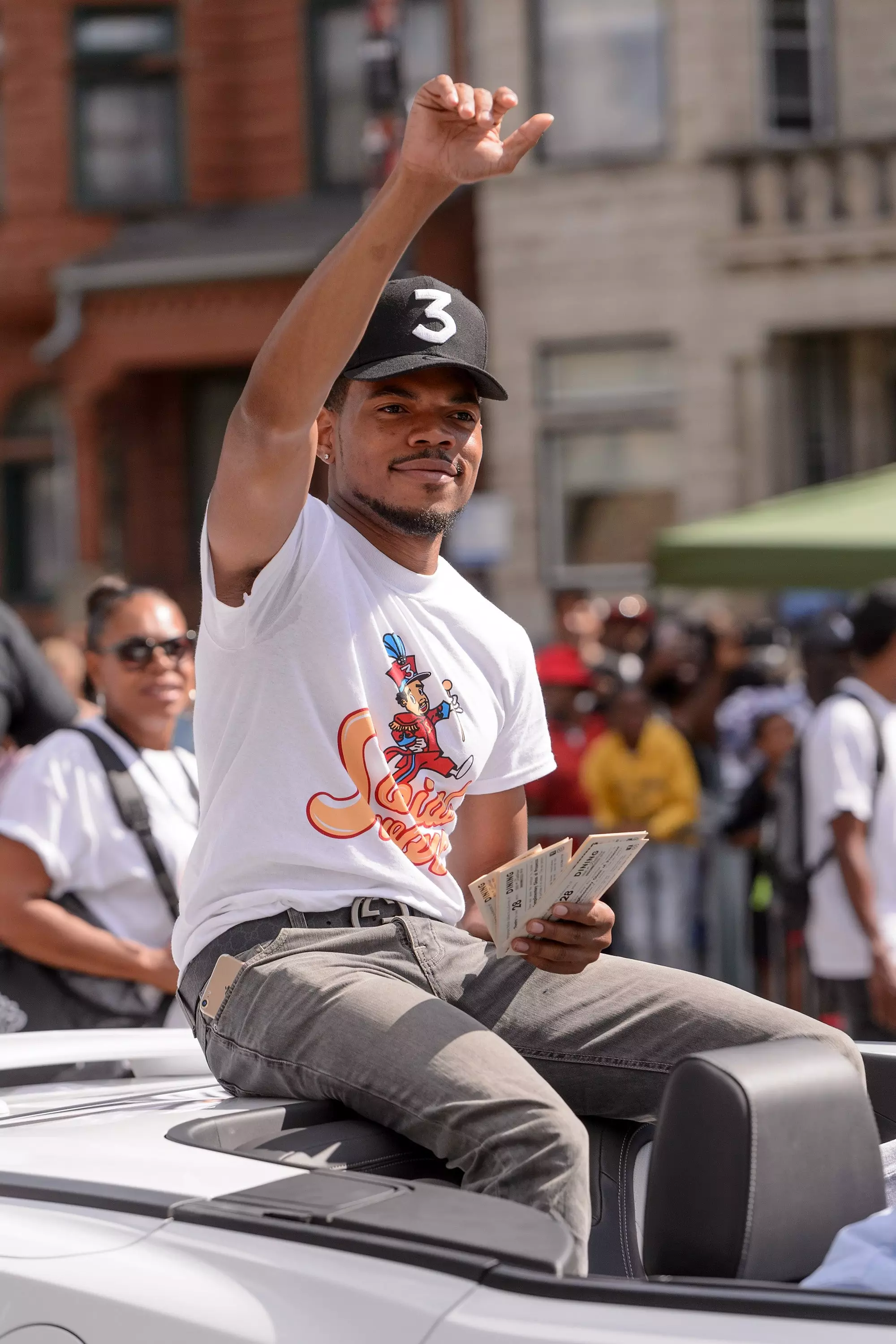 Chance The Rapper dá Jordans inéditos para estudantes de Chicago