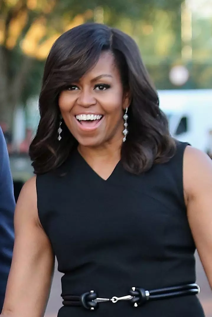 Mafi kyawun lokacin gashin gashi na Michelle Obama 2016 51491_11