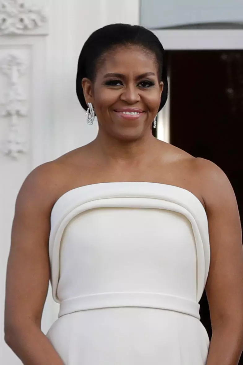 Mafi kyawun lokacin gashin gashi na Michelle Obama 2016 51491_4