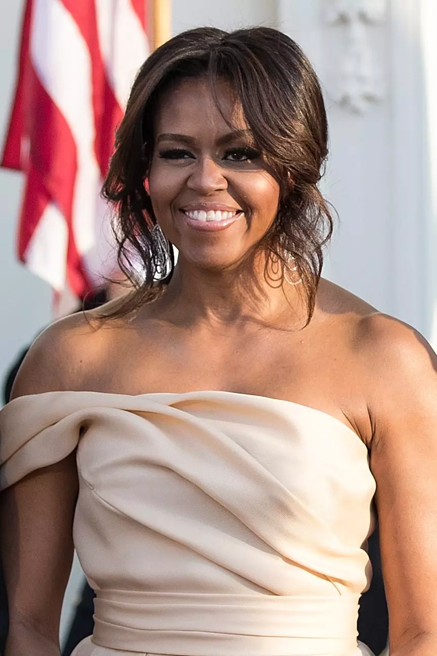 Mafi kyawun lokacin gashin gashi na Michelle Obama 2016 51491_9