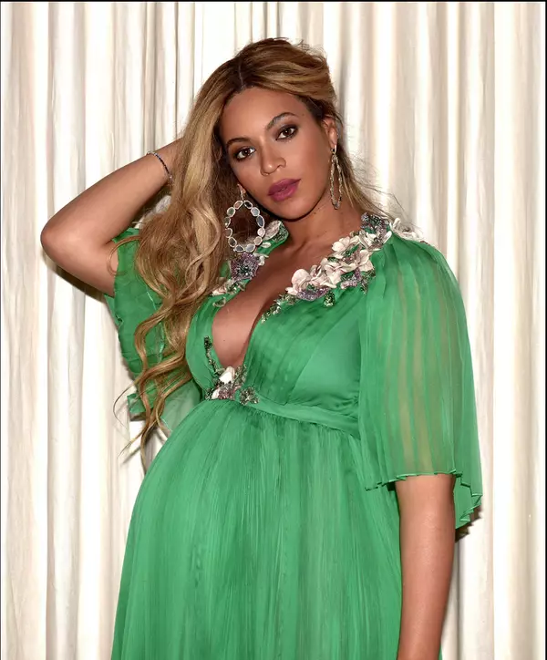 Beyonce és Blue részt vesz a Beauty and the Beast premierjén a Gucciban 51604_12