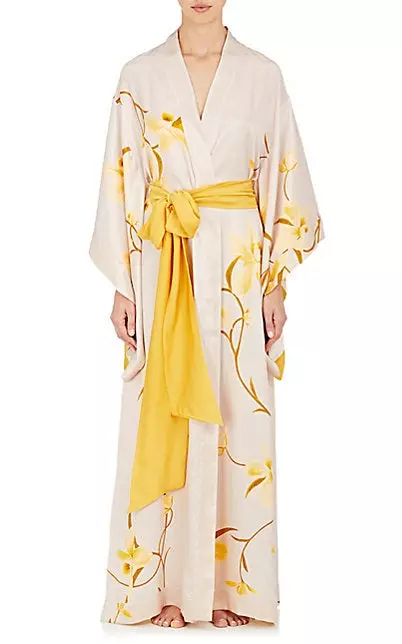 Beyonce Memakai Kimono Gucci $21.945 - Essence 51605_5