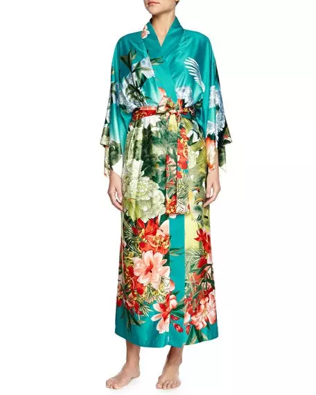 بیانسه Gucci Kimono- Essence 21945 دلاری می پوشد 51605_6