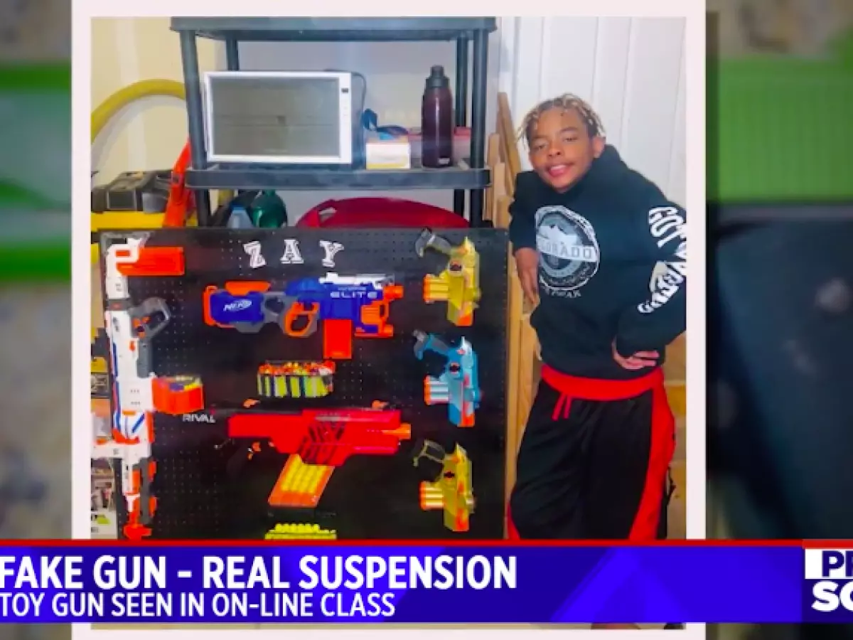 オンライン授業中におもちゃの銃で遊んでいた 12 歳の黒人の学校が警察に通報