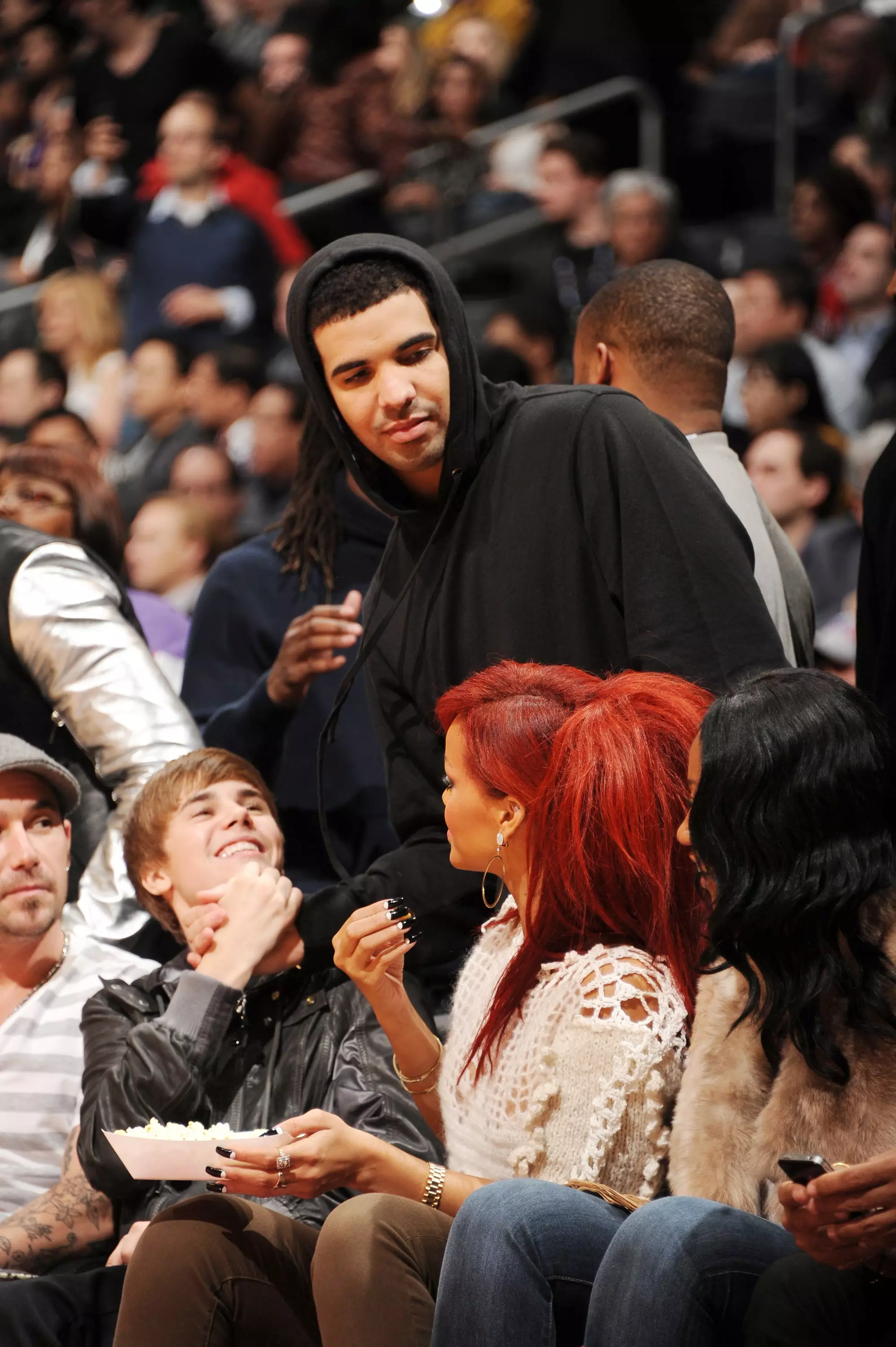 Bukti yen Drake tansah tresna marang Rihanna 54553_3