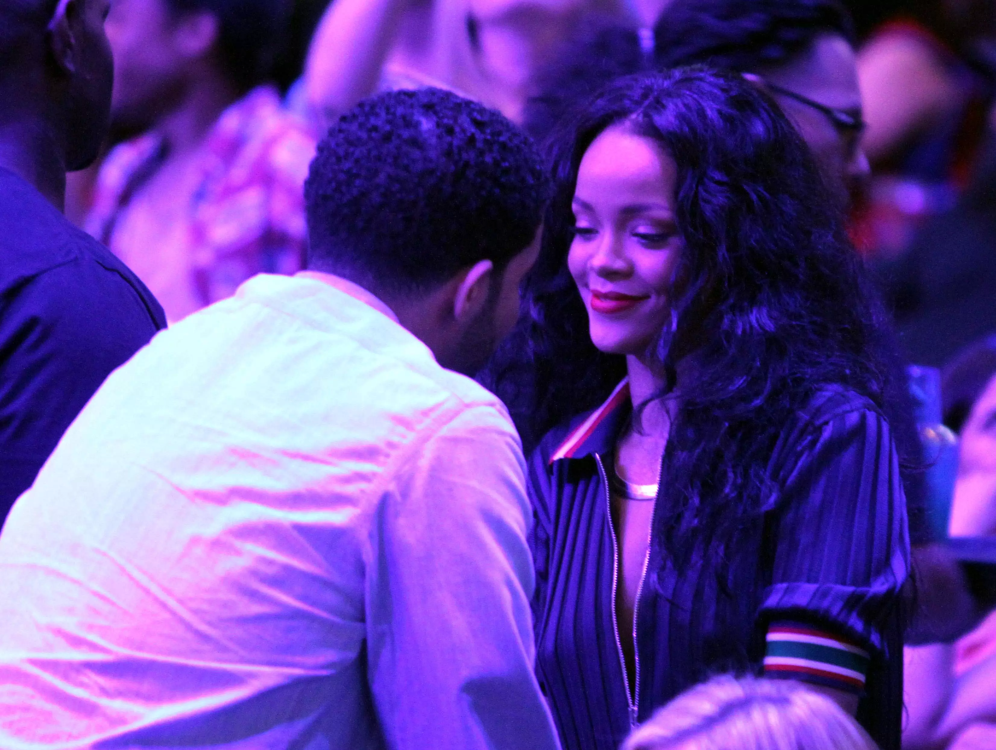 Porofo fa tia an'i Rihanna foana i Drake 54553_8