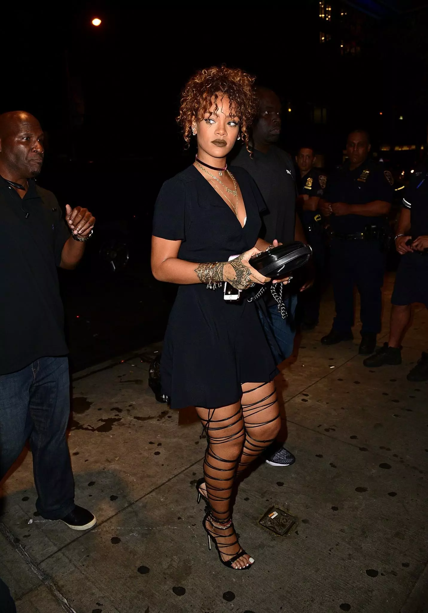 40 Street Style Moments Rihanna កក្រើក! 55248_10