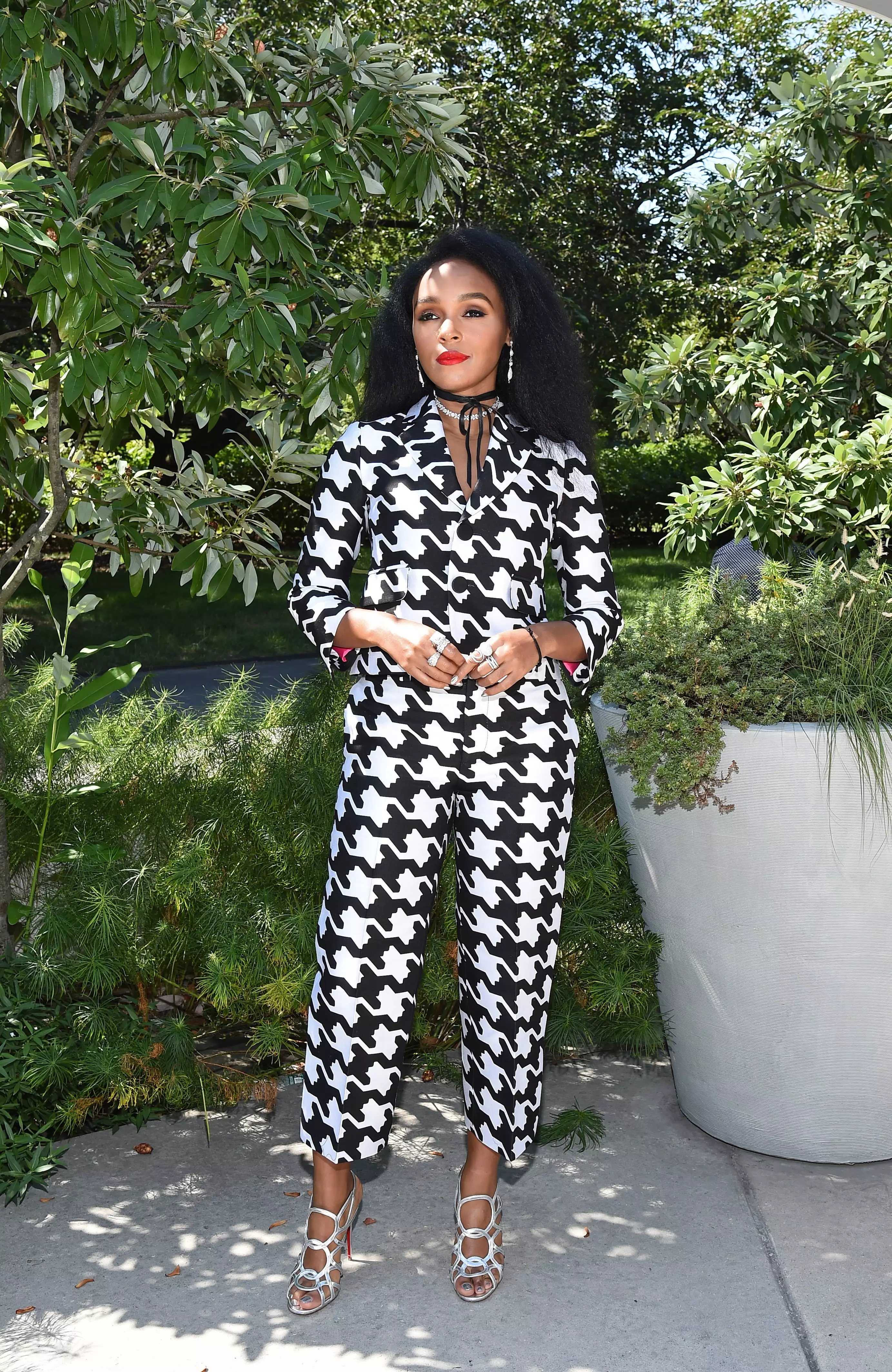 Isitayela sikaJanelle Monae sikaFabulous Black and White 55755_1