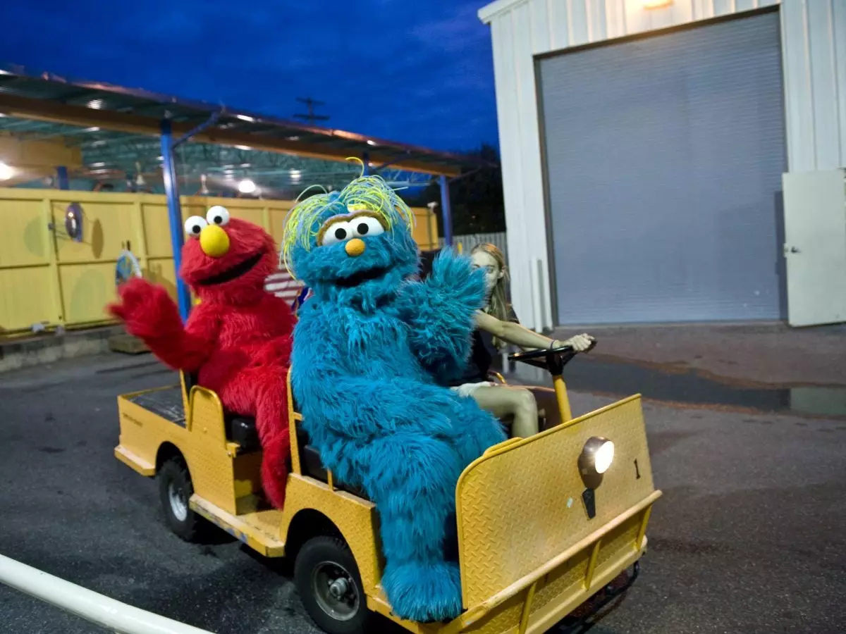 El personatge rebutja les noies negres a Sesame Place i les xarxes socials estan indignades