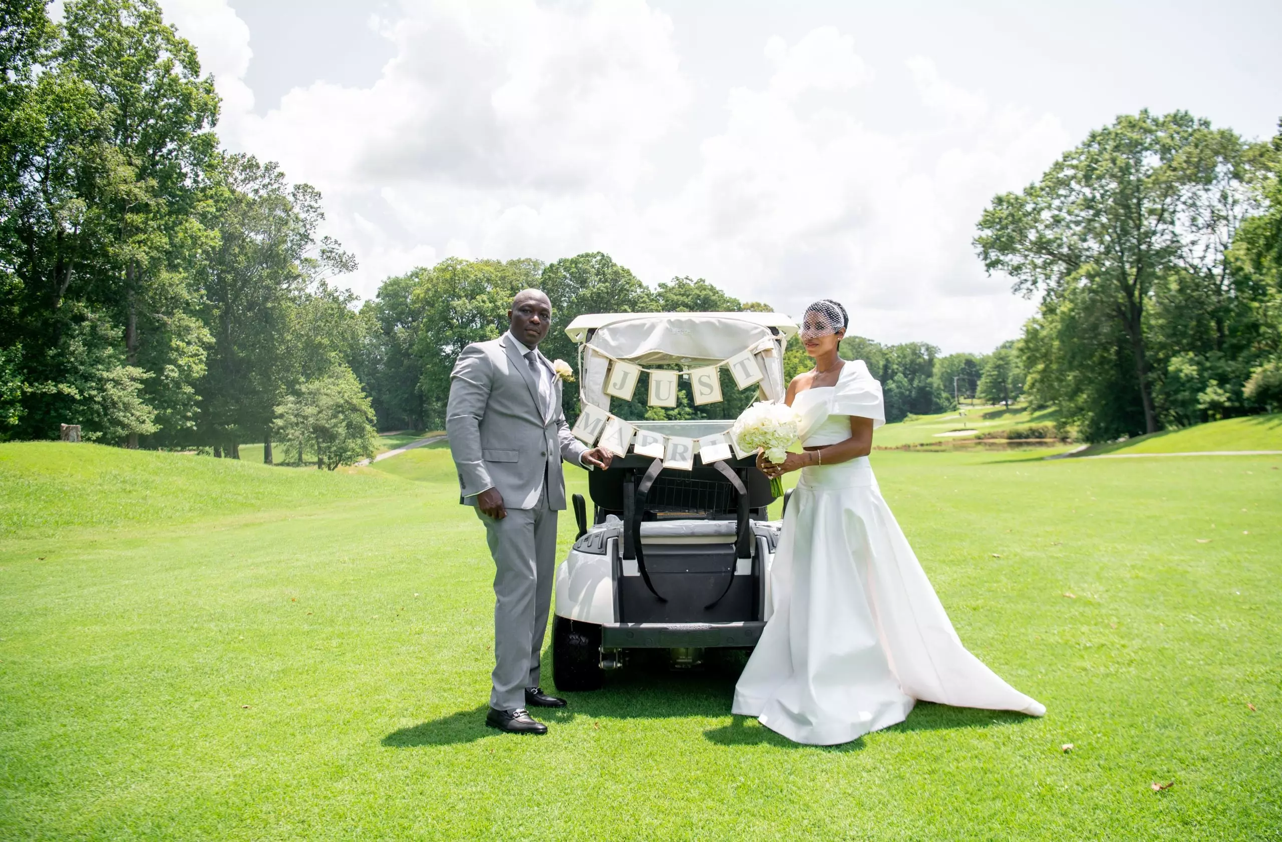 Bridal Bliss: Dorian과 Oludotun의 골프 코스 결혼식 5809_15